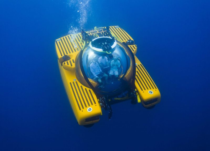 Journeying to the deep sea in a submersible - Oceanographic