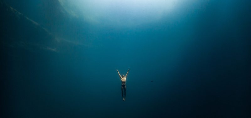Freediving photography: Testing the limits - Oceanographic