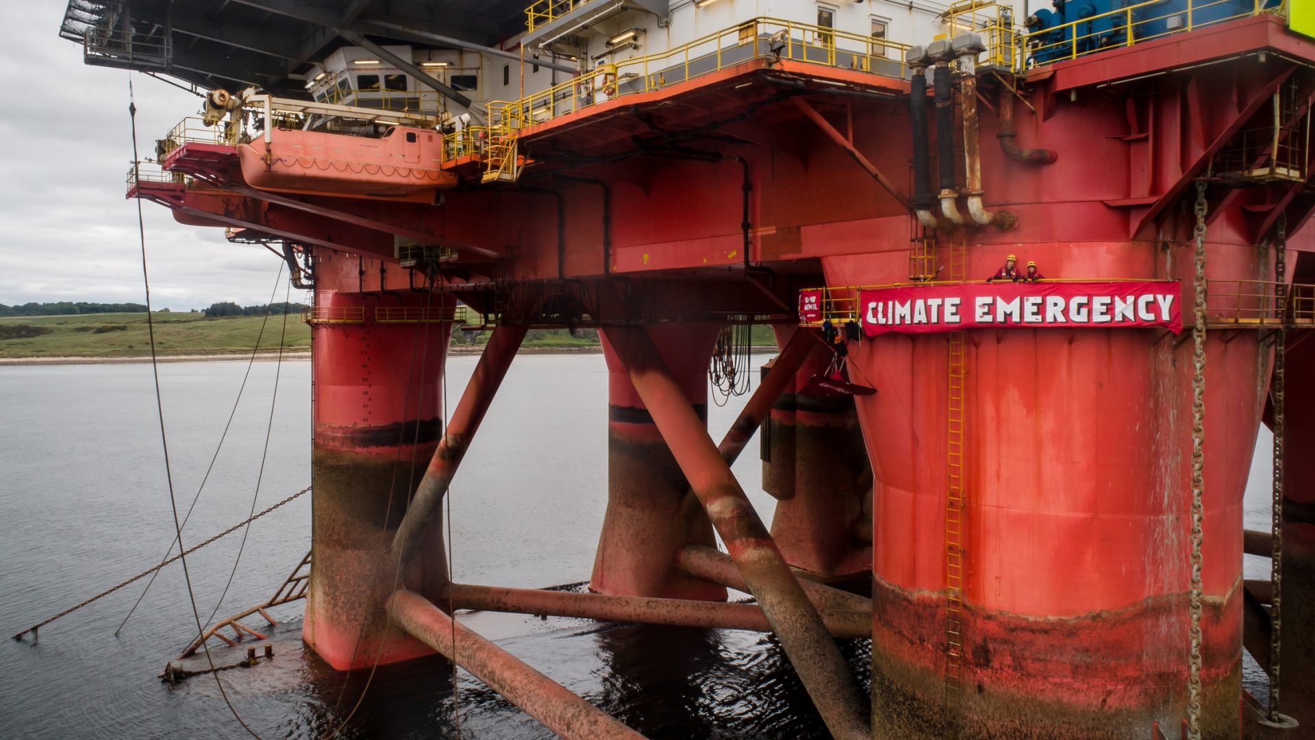 Greenpeace escalates BP oil rig drilling protest - Oceanographic