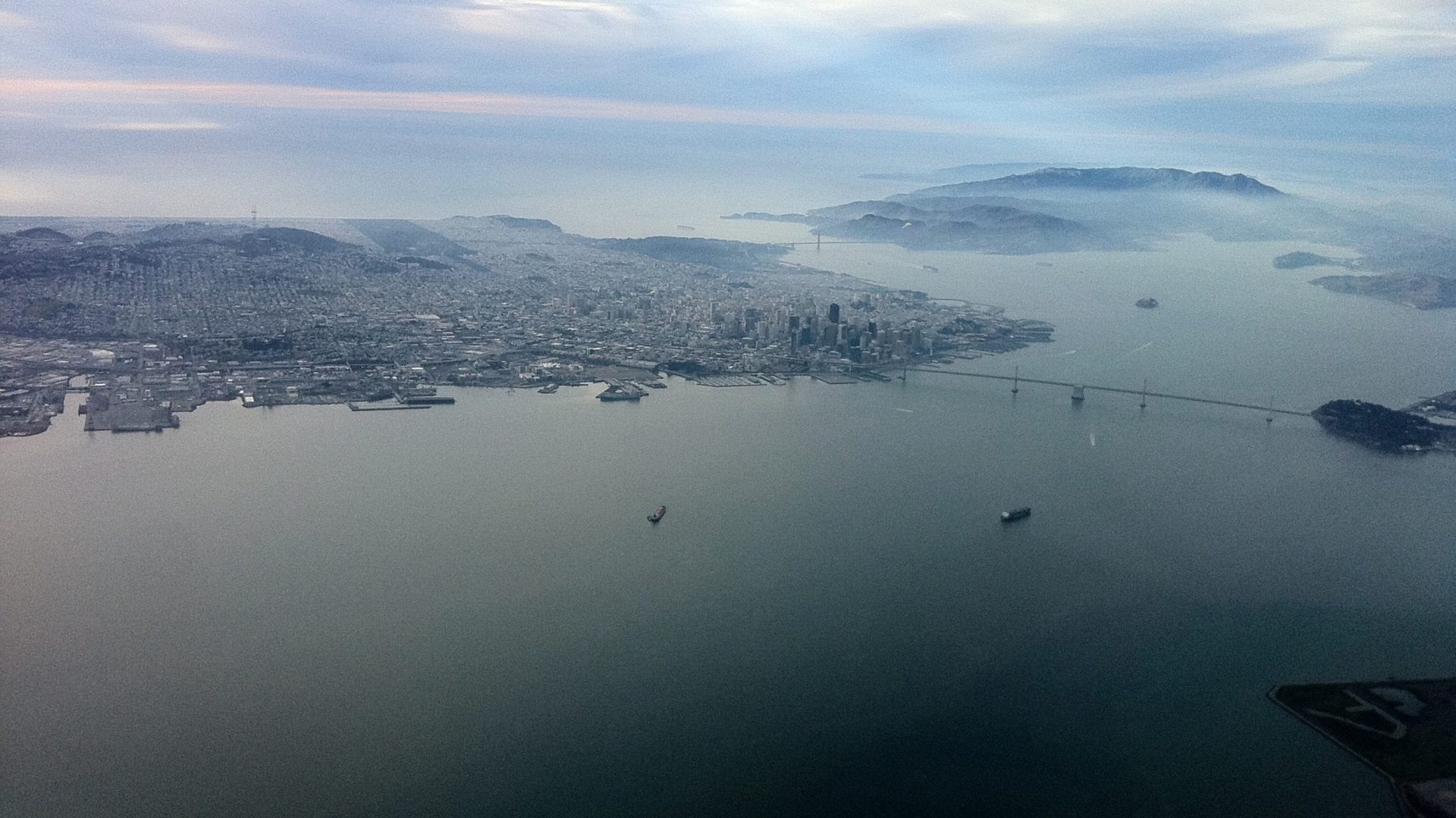 Trillions of microplastic pieces in San Francisco Bay, new study finds ...