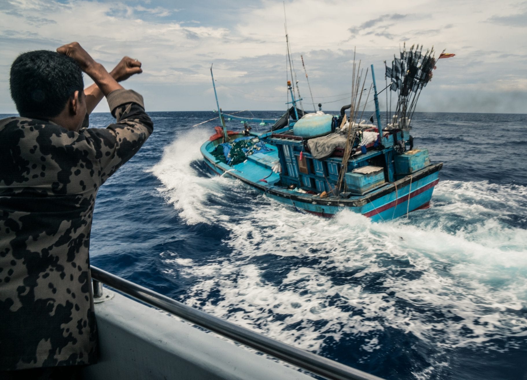 Investigative journalist Ian Urbina shares his experience of the outlaw ...