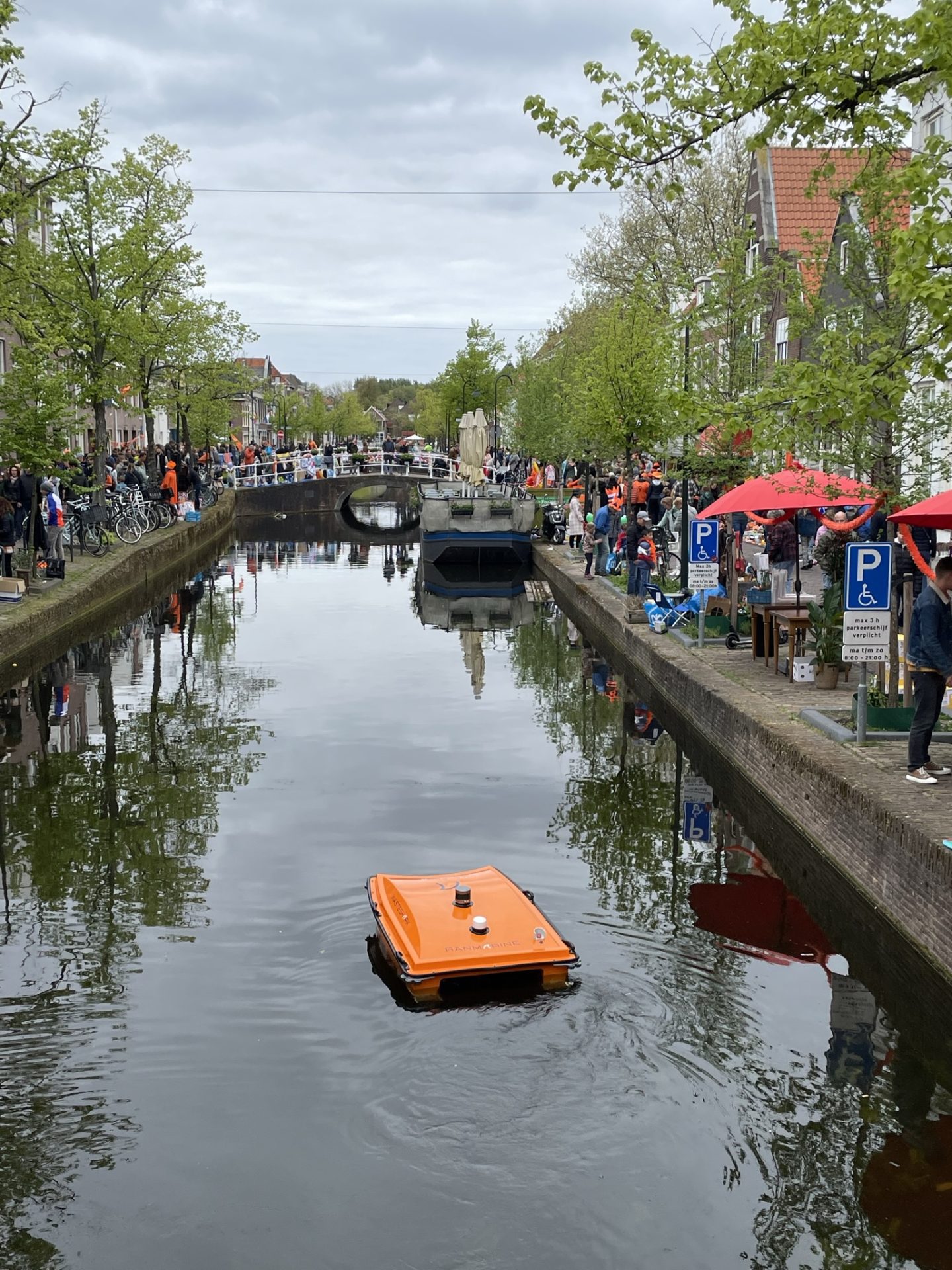 An accidental environmentalist: The WasteShark in action - Oceanographic