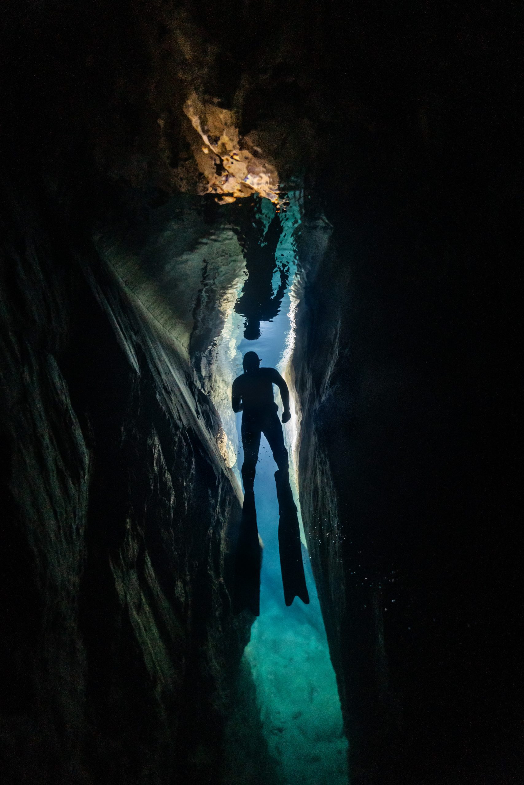 Freediving in caves: An interview with Jesper Stechmann - Oceanographic