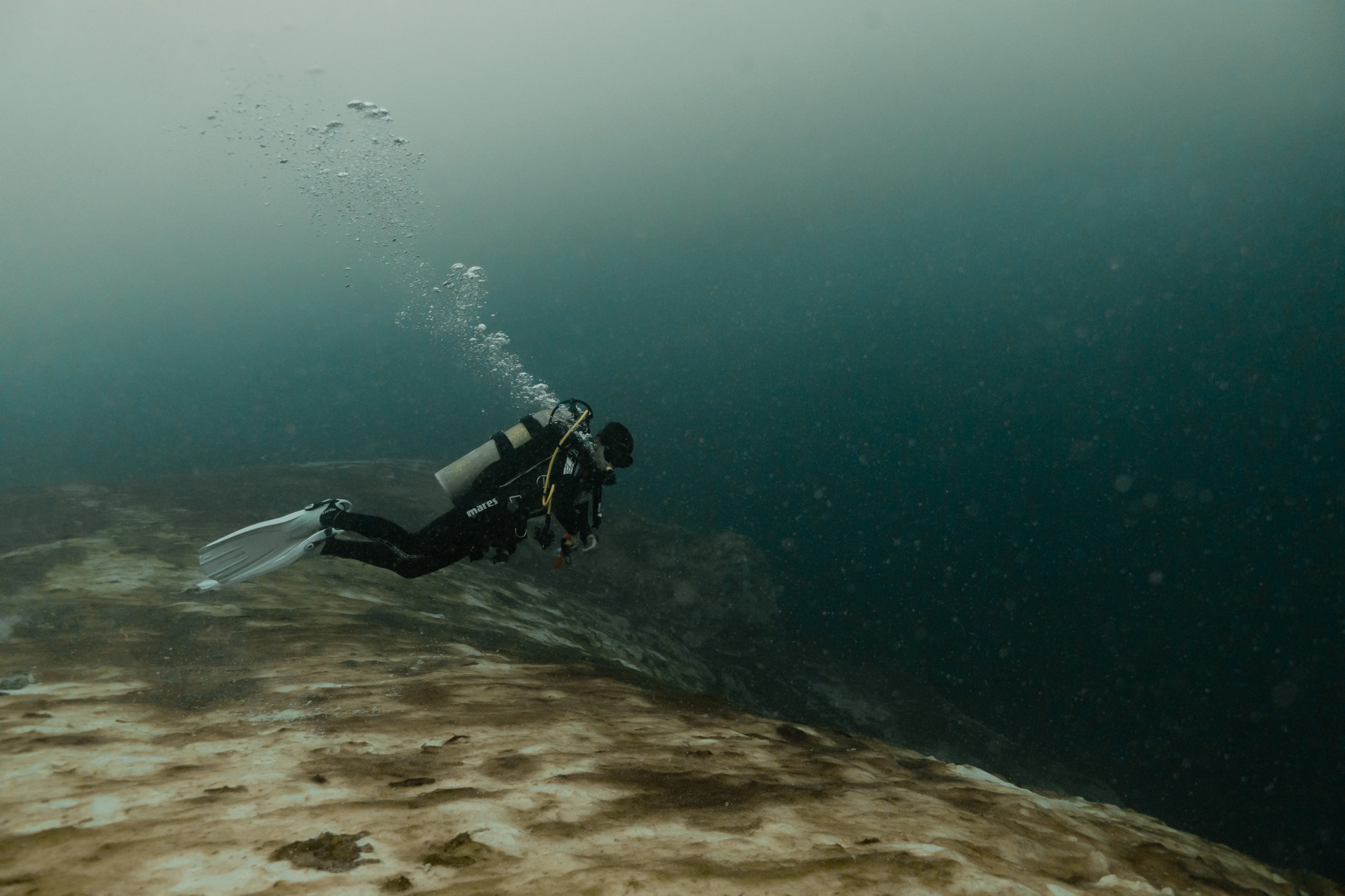 Taam Ja': Diving the world's deepest blue hole