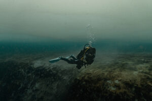 Taam Ja': Diving the world's deepest blue hole