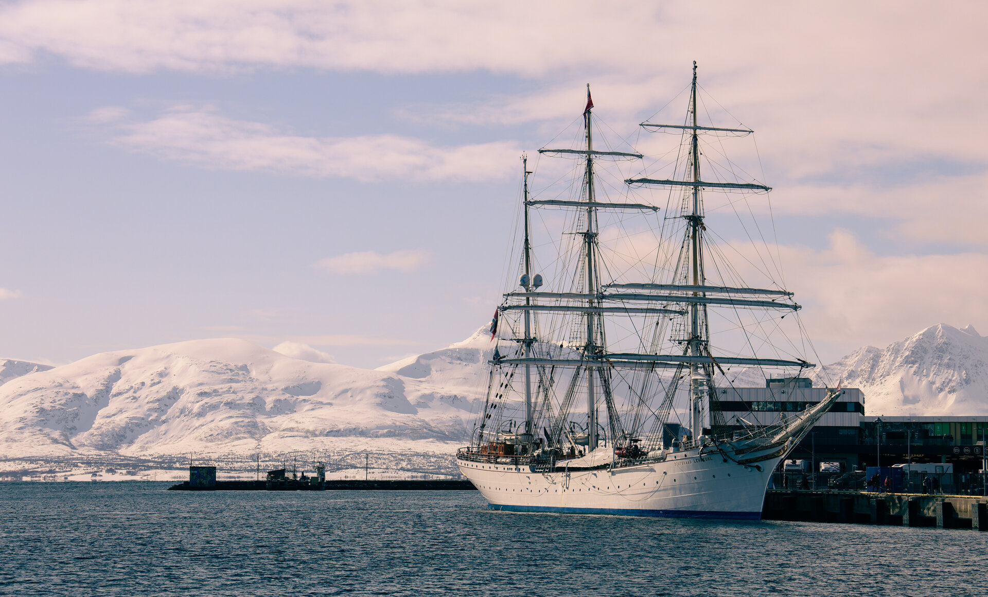 Deep sea's 'Dark Oxygen' is "most profound discovery of our time ...